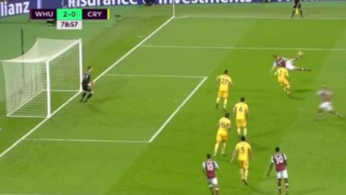 WATCH: West Ham big man Andy Carroll scores amazing, acrobatic bicycle ...