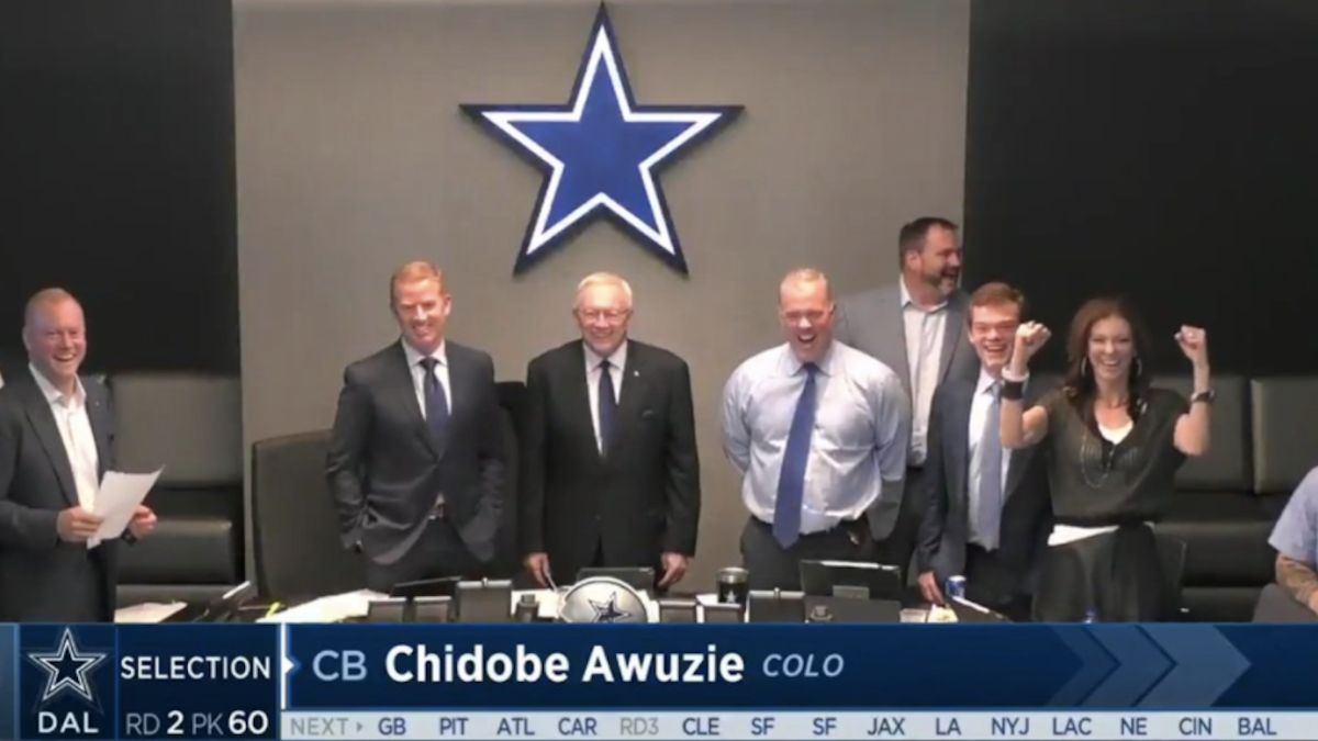 WATCH: Cowboys war room has the best reaction after team legend trolls ...