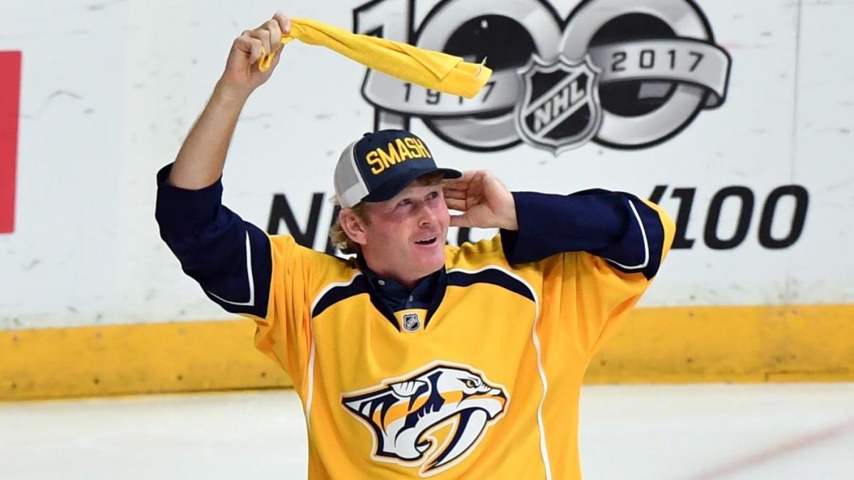 WATCH: Snedeker shows off Ryder Cup at hockey game before pulling out ...