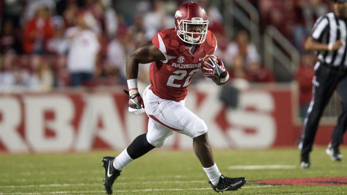 Arkansas star running back retires from football after injury in spring ...