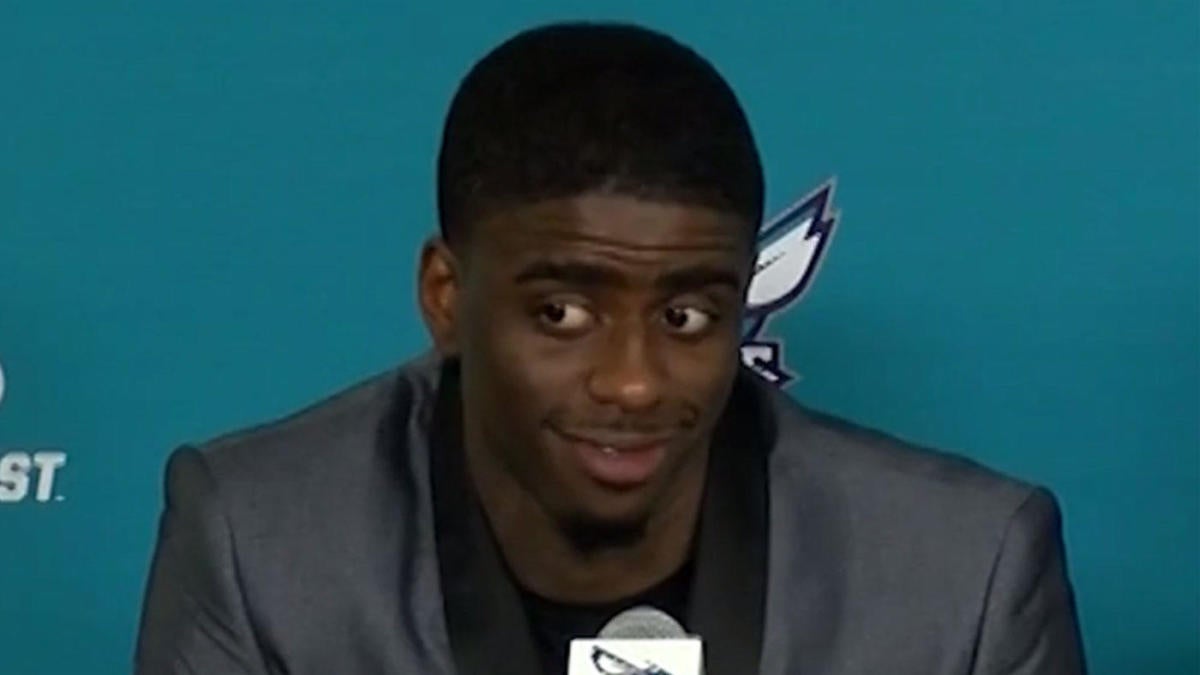 WATCH: Hornets GM introduces draft pick Dwayne Bacon as 'Dwyane Wade ...