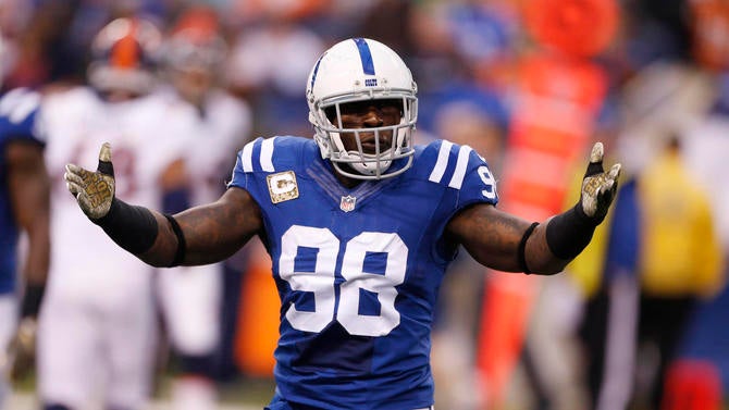 Ex-Colts star Robert Mathis arrested, faces drunk driving charge in ...