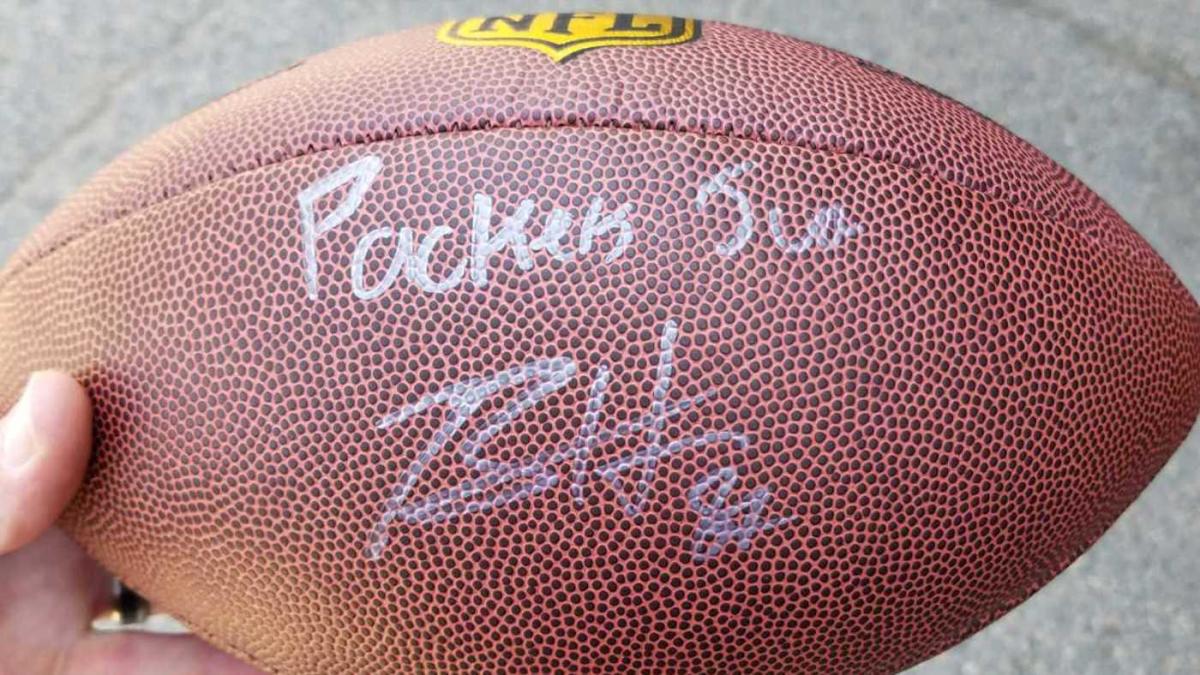 LOOK: Vikings rookie signs 'Packers suck' on football at training camp ...