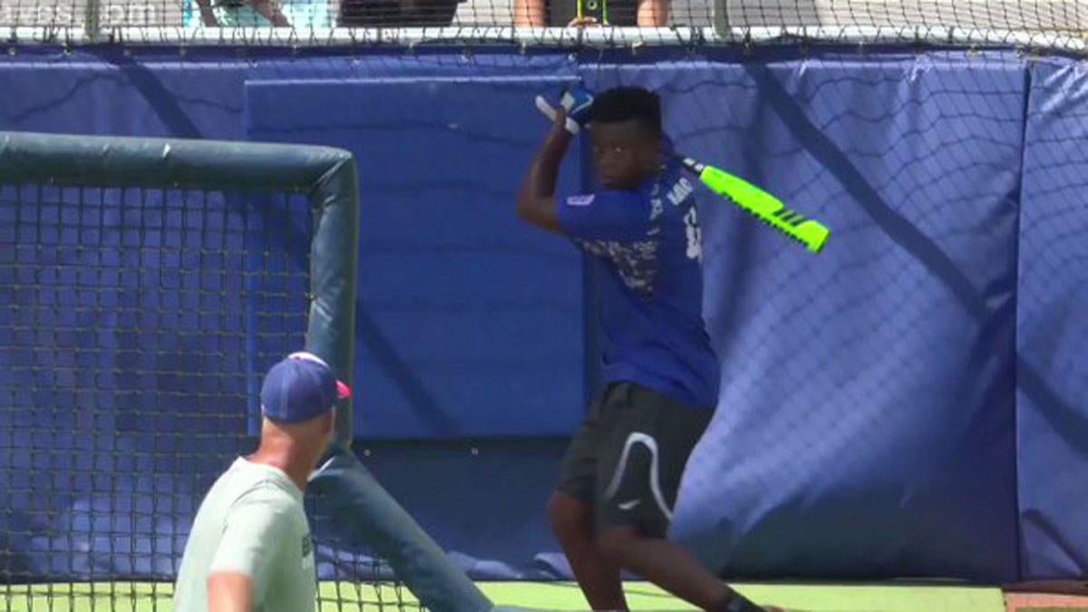 WATCH: 13-year-old Little Leaguer flexes his home run hitting muscles ...