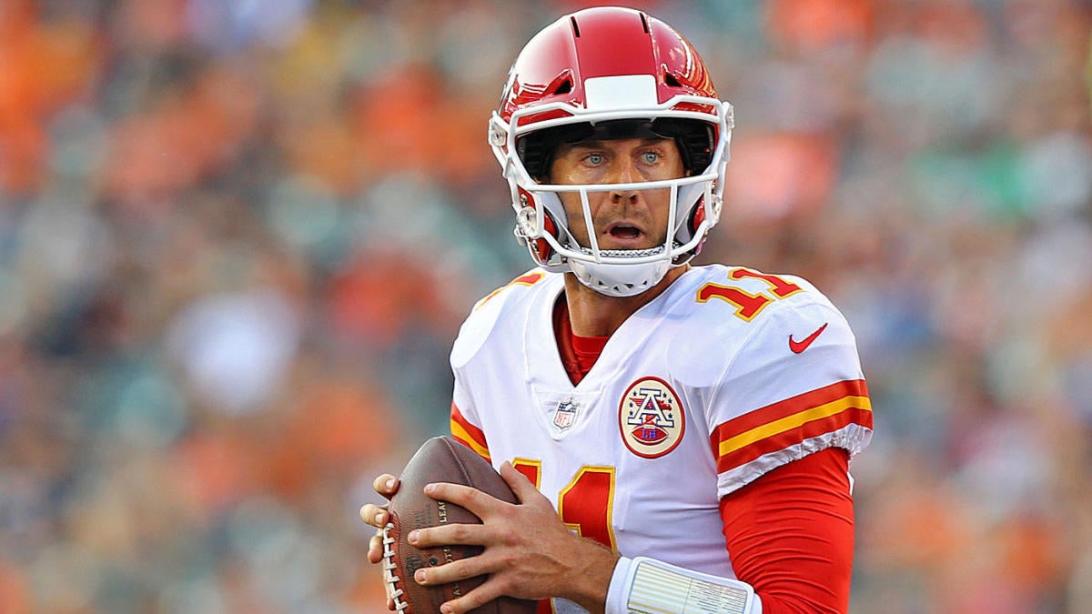 WATCH: Alex Smith nearly maims someone with a pass during radio ...