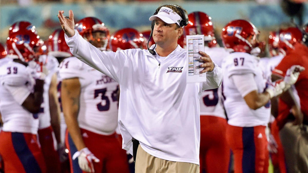 Arkansas visits FAU coach Lane Kiffin to discuss open Razorbacks ...