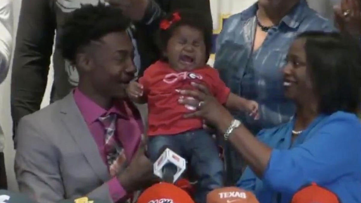 Georgia football recruiting: Four-star WR uses baby to announce his ...