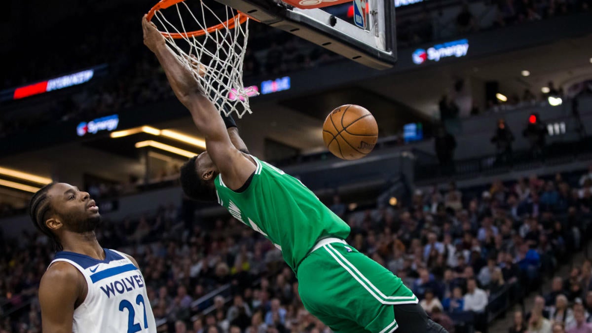 Celtics' Jaylen Brown suffers concussion after scary fall, avoids ...