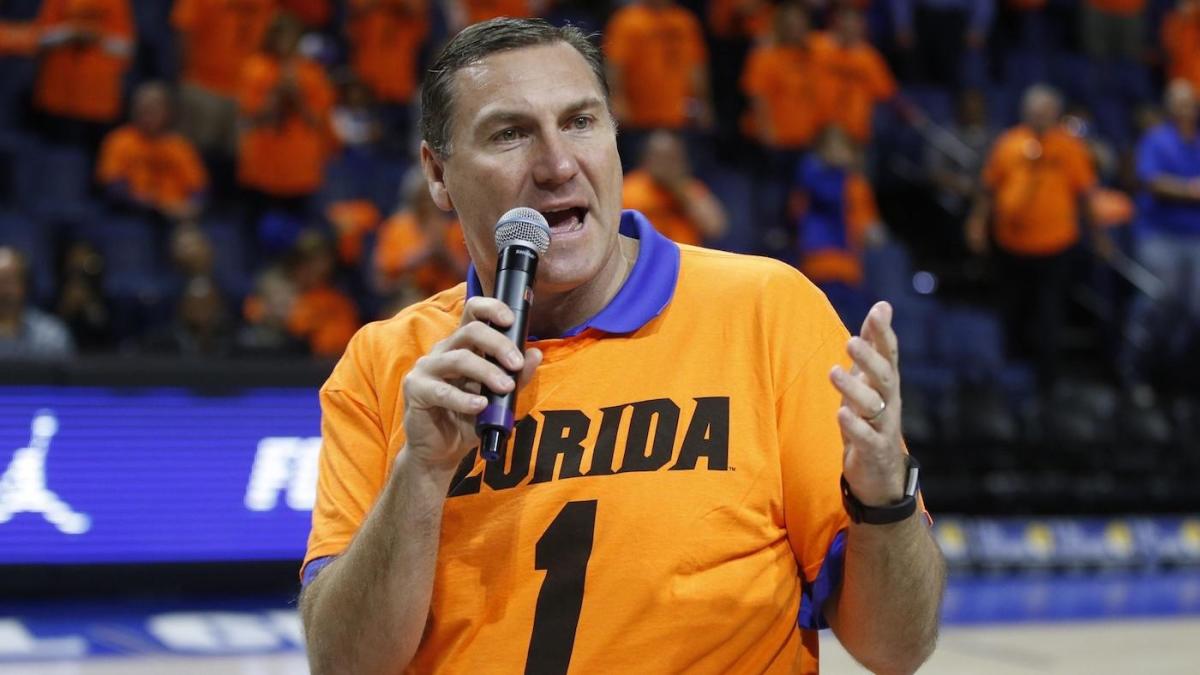 WATCH: Florida coach Dan Mullen drills students in dodgeball game as ...