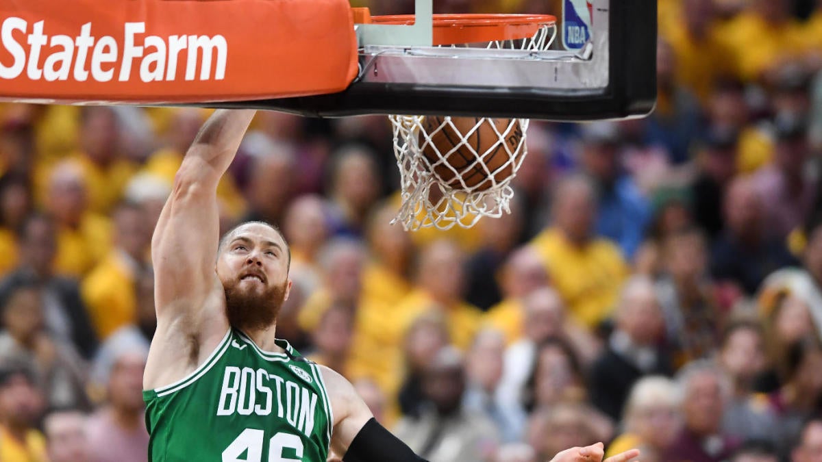2018 NBA free agency: Celtics to re-sign Aron Baynes to reported 2-year ...