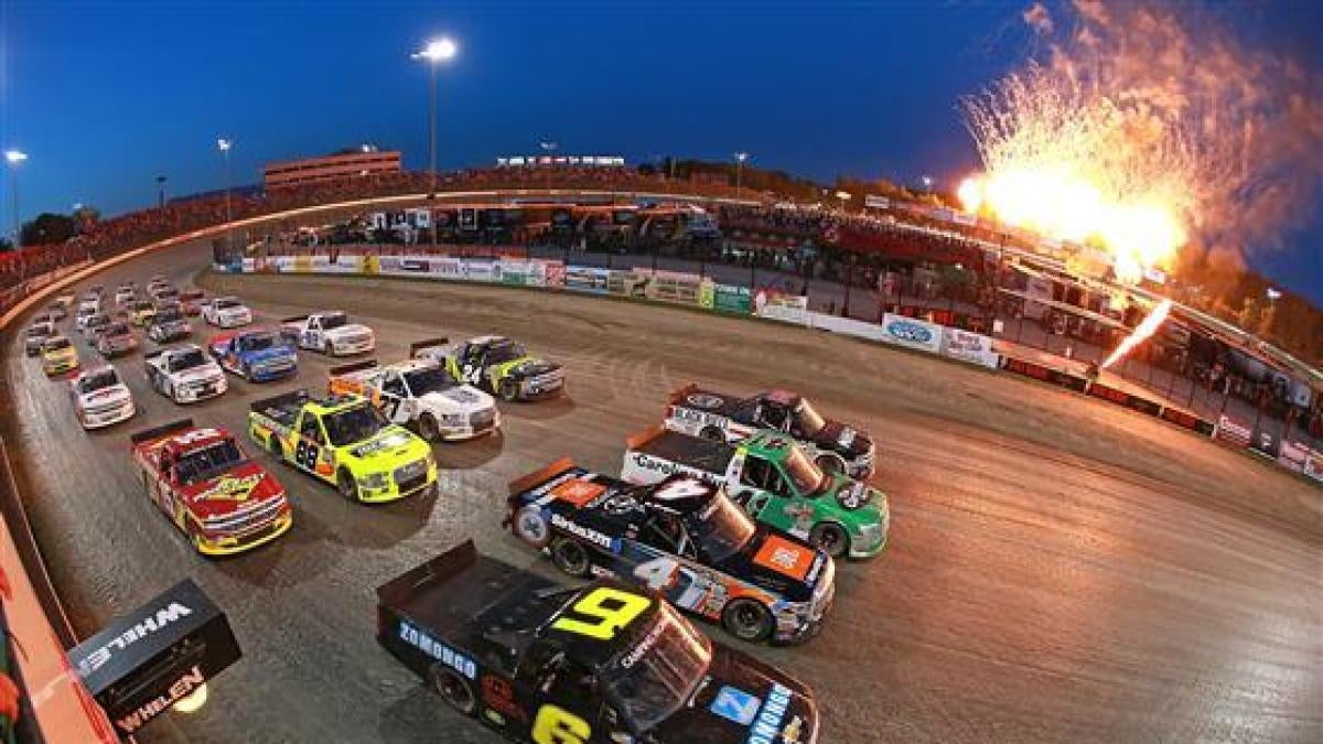 2018 NASCAR Eldora Dirt Derby results: Chase Briscoe holds off Grant ...