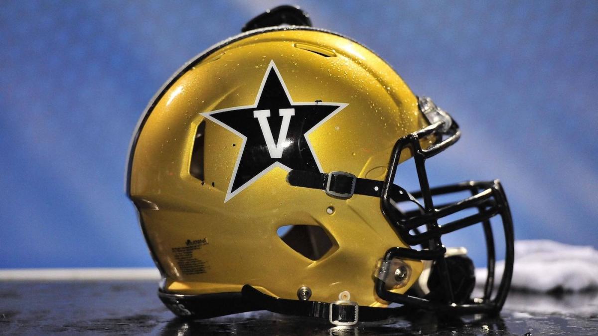 Vanderbilt tight end Turner Cockrell dies after year-long battle with ...