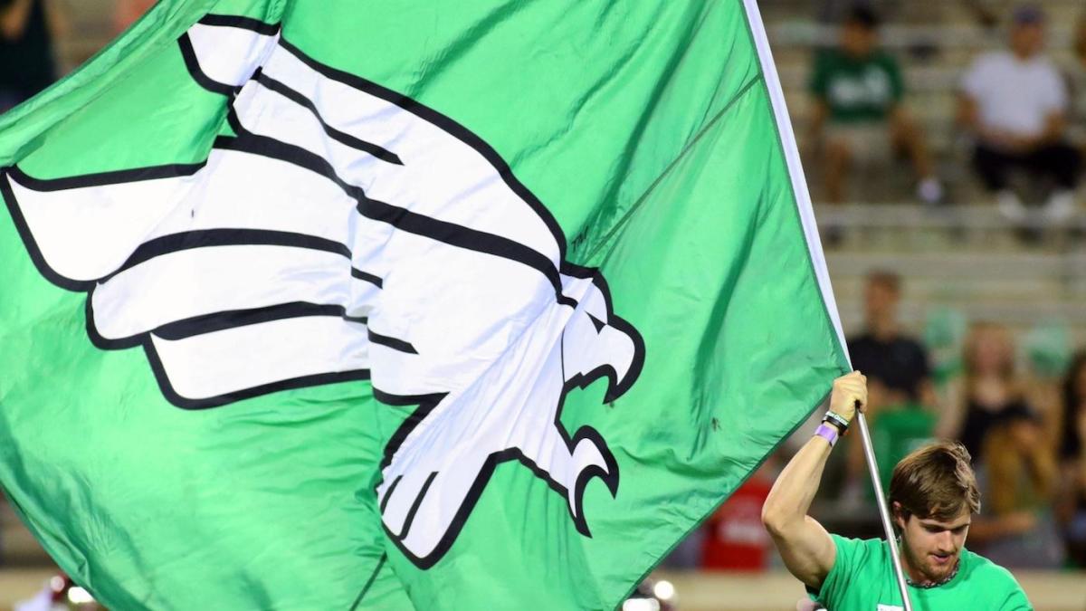WATCH: North Texas fools Arkansas with fake fair catch returned for a ...