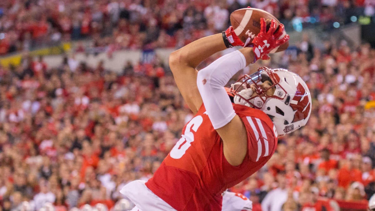 Wisconsin receiver Danny Davis III reinstated to team following ...