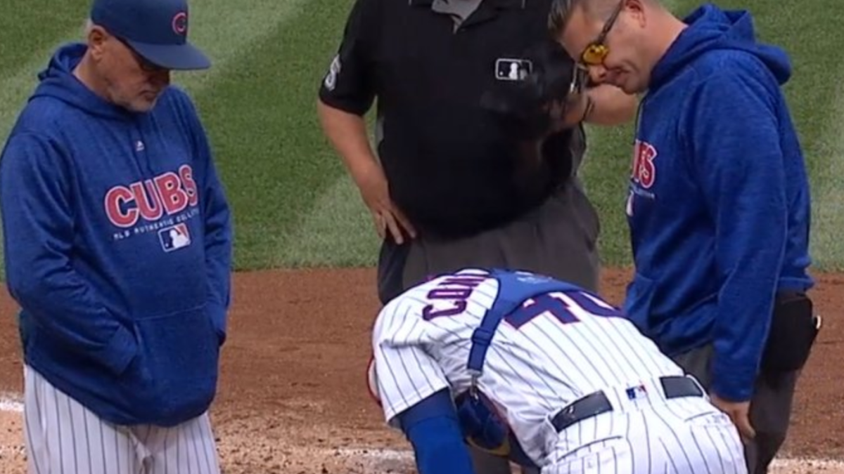 Cubs catcher Wilson Contreras took a rogue baseball in the junk and ...