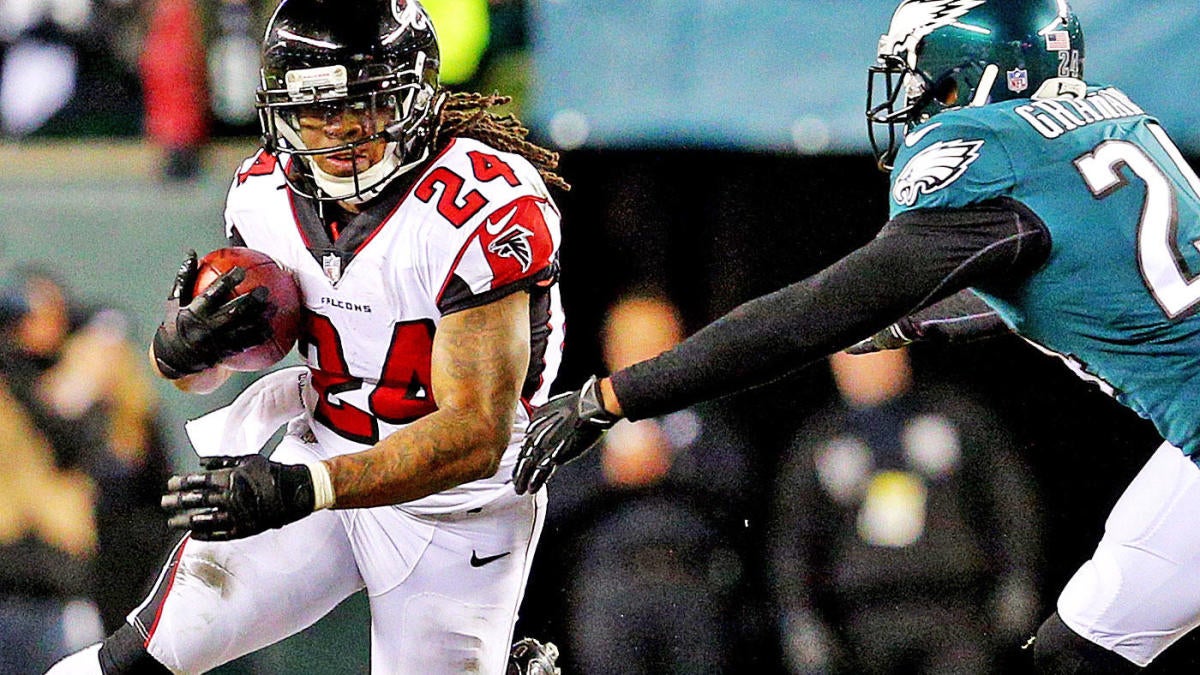 Falcons coach Dan Quinn admits RB Devonta Freeman 'won't make it back ...