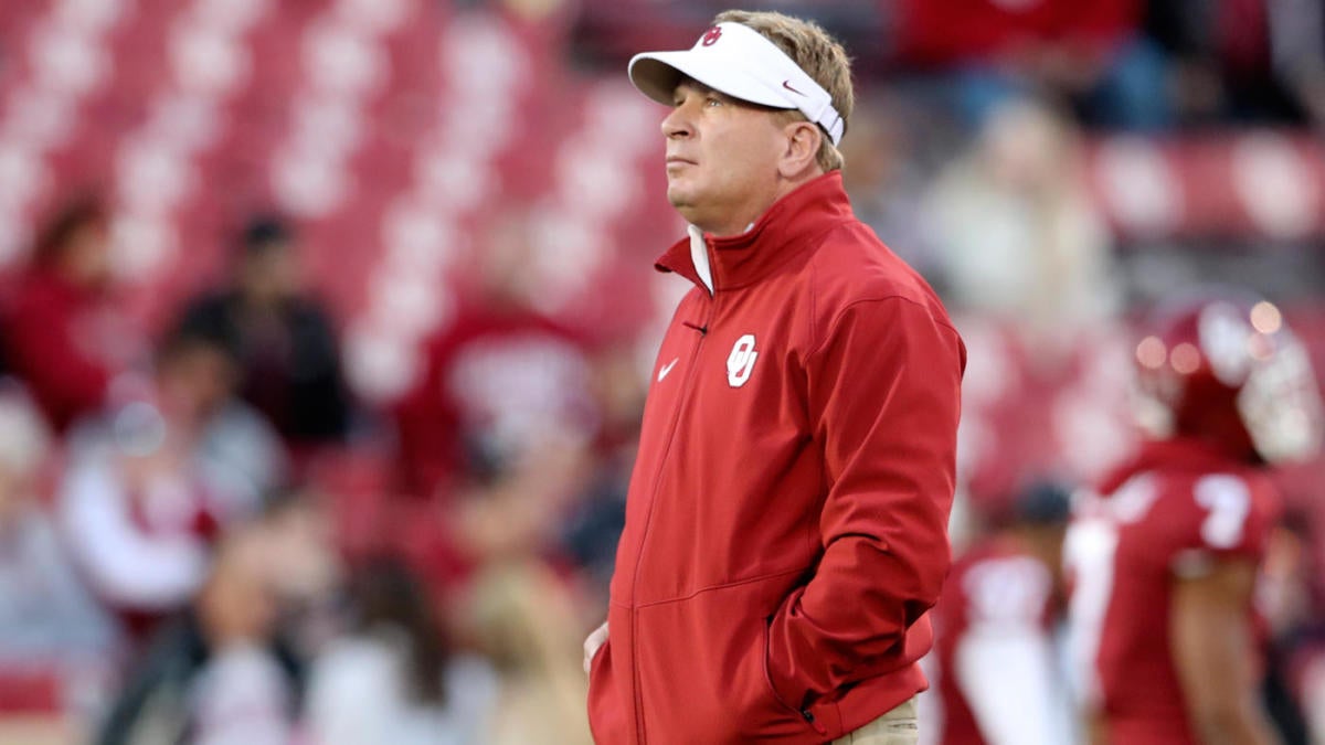 Oklahoma had no choice but to cut ties with Mike Stoops as playoff ...