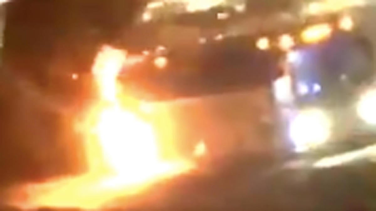 Washington basketball's team bus blows tire and catches fire after loss ...