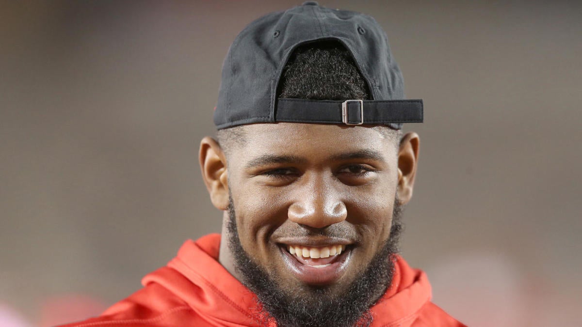 Houston star Ed Oliver gets into heated exchange with coach Major ...