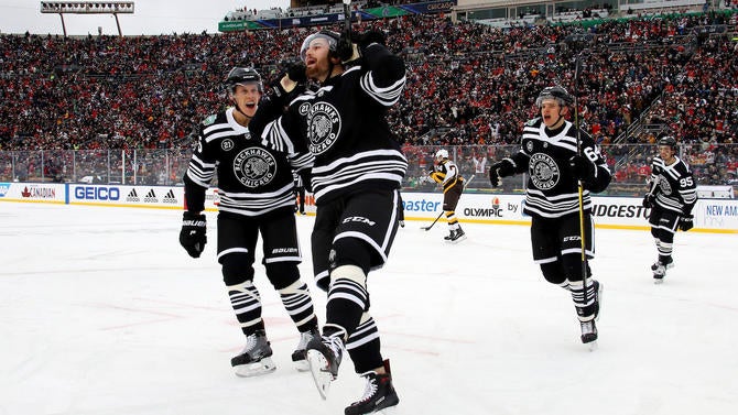 2019 NHL Winter Classic: Best photos from Blackhawks-Bruins outdoor ...