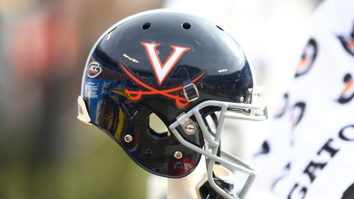 Former Virginia coach and College Football Hall of Famer George Welsh ...