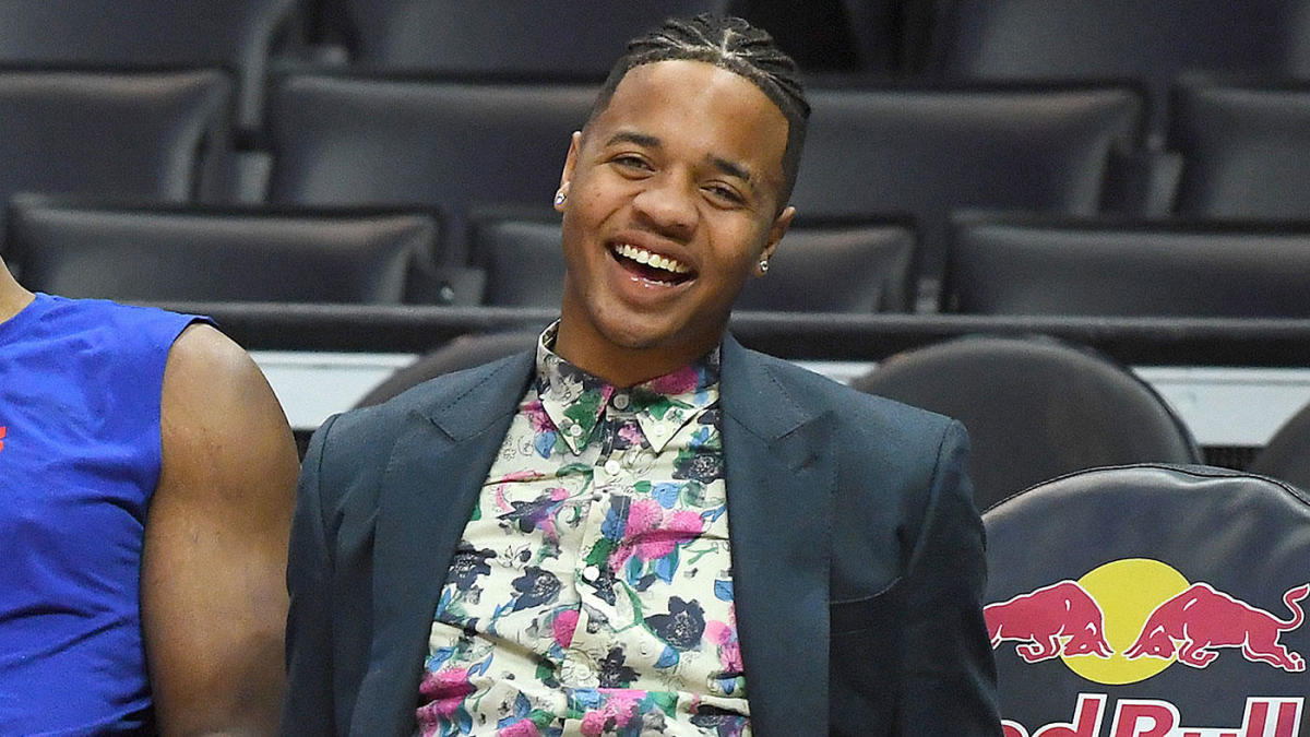 Markelle Fultz rejoins 76ers to continue therapy on shoulder with ...