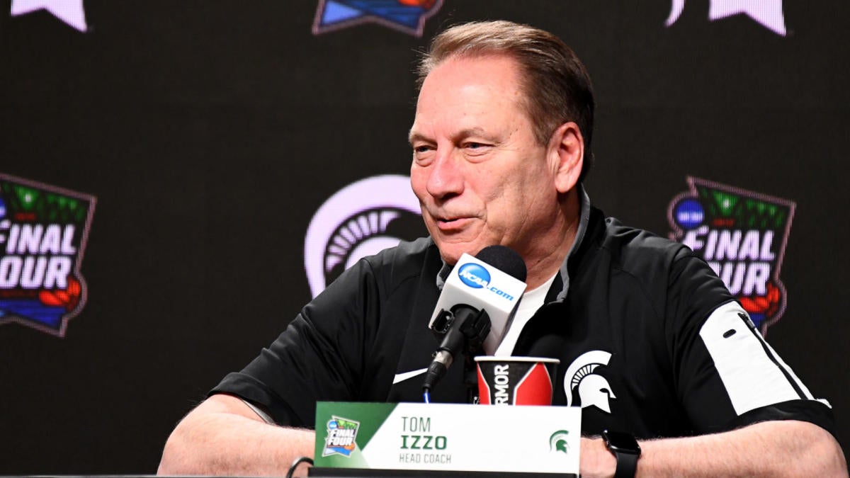 Tom Izzo gets emotional watching his son score first points with ...