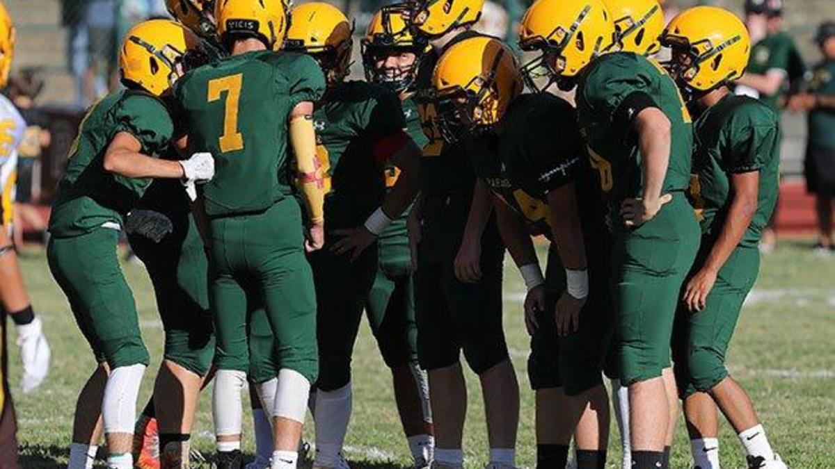 Aaron Rodgers donates helmets to Paradise, two other high schools ...