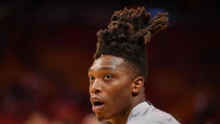 Lonnie Walker having fun in pregame warmups with Spurs