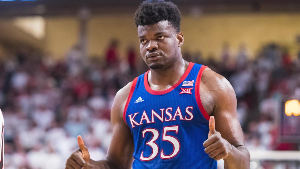 College basketball rankings: Kansas reigns supreme atop final AP Top 25 ...