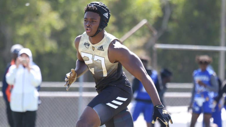 Alabama football recruiting: Four-star DE Dallas Turner commits to the ...