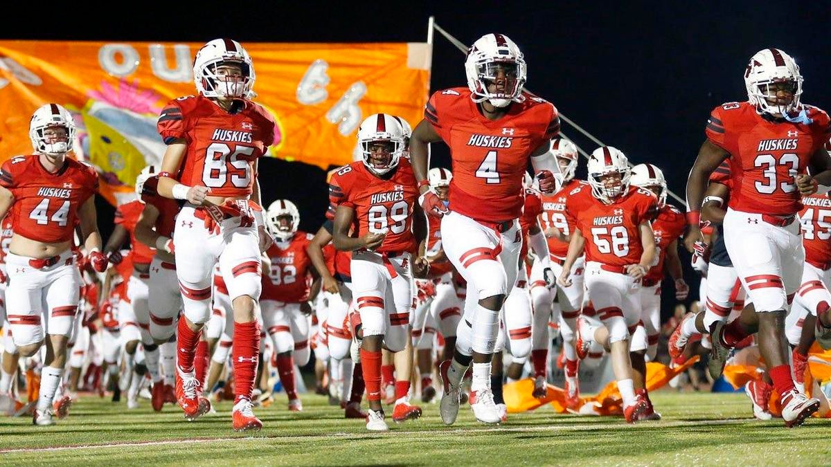 High school football amid the pandemic: Is it working? - CBSSports.com