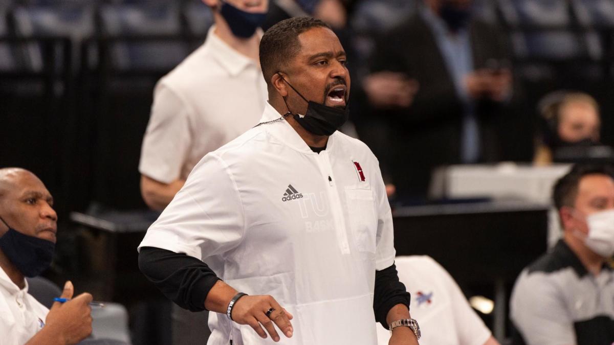 Tulsa knocks off No. 5 Houston in dramatic fashion to end Cougars ...