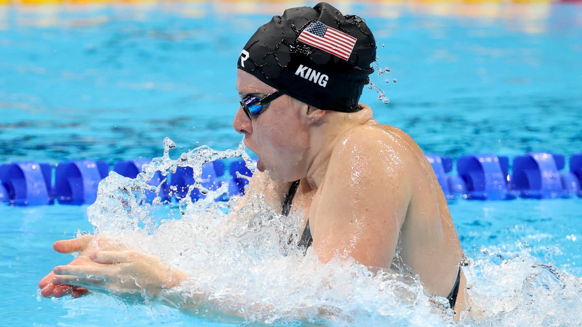Lilly King (Swimmer) - Age, Birthday, Bio, Facts, Family, Net Worth ...