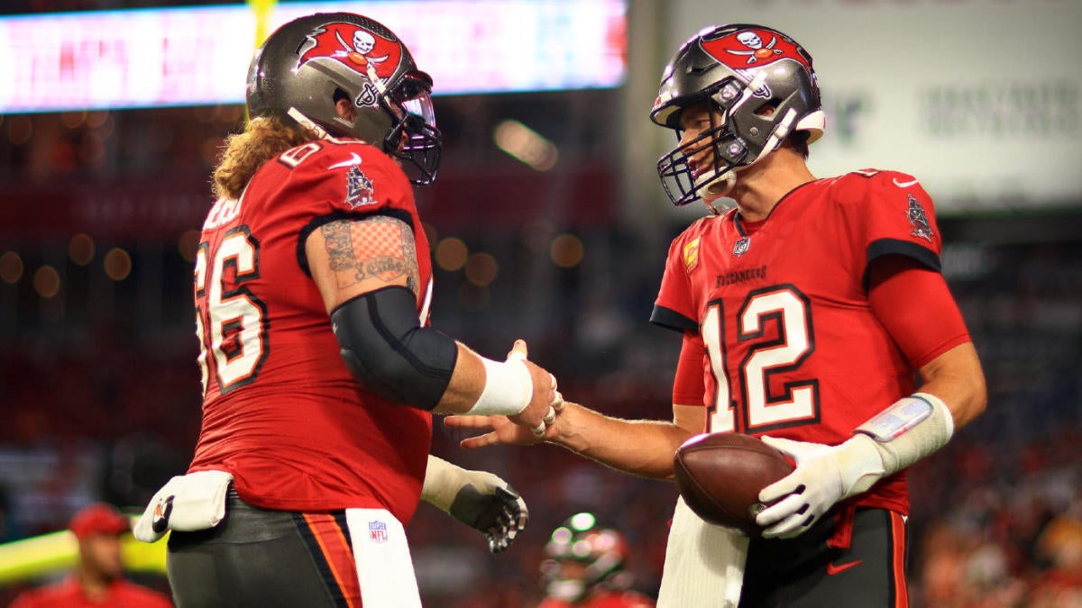 Tom Brady's return leads to immediate re-signing of key free agent on ...