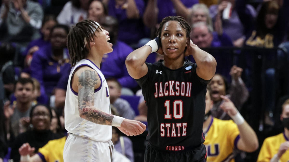 March Madness 2022: NCAA Women's Tournament first round scores as UConn ...