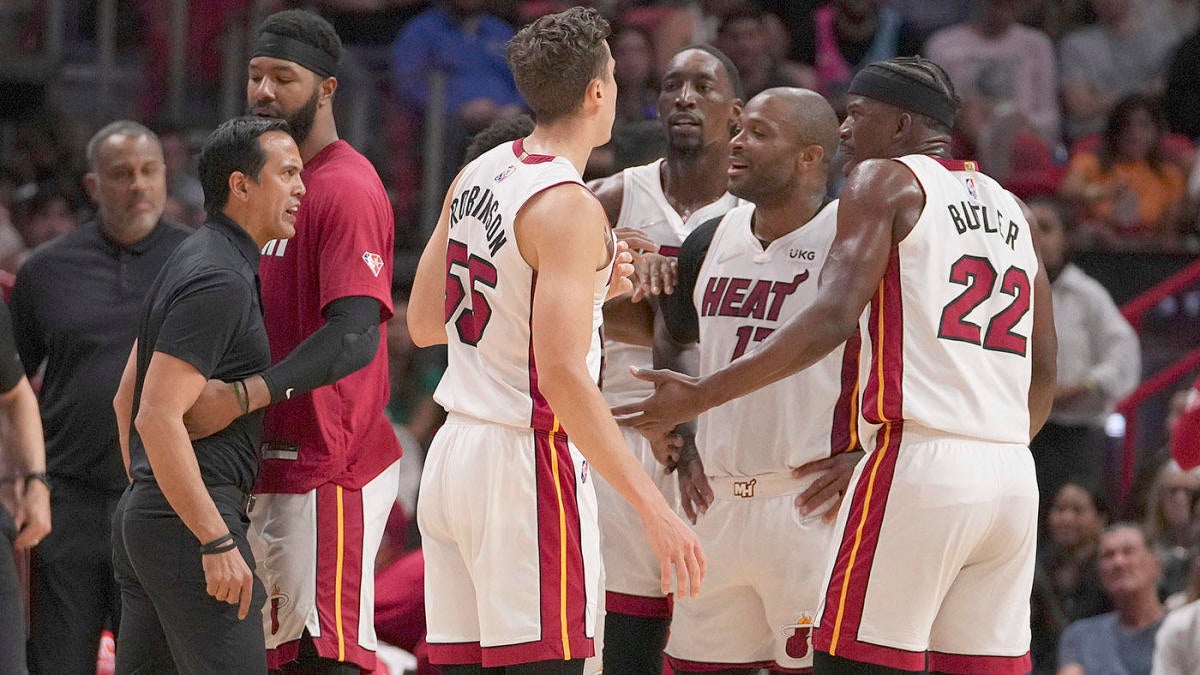 NBA playoff race: Heat coming apart at wrong time, suddenly in danger ...