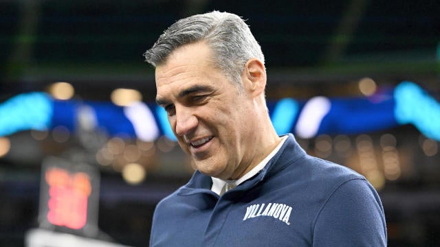 Jay Wright Talks About The Villanova Knicks