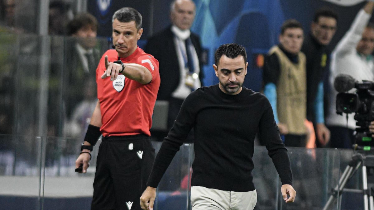 Inter Milan vs. Barcelona score: Xavi says no-call on Dumfries ...