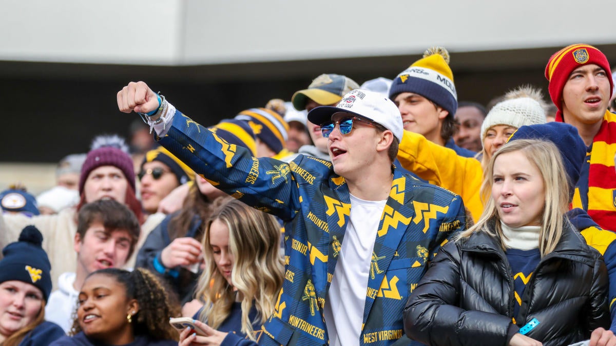 How does WVU keep the negativity out? - CBSSports.com