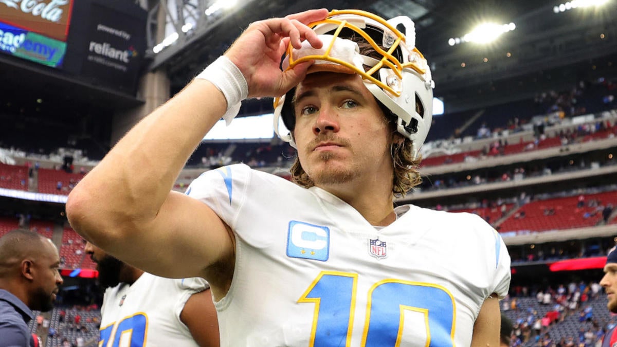Why Justin Herbert and the Chargers offense have short-circuited and ...