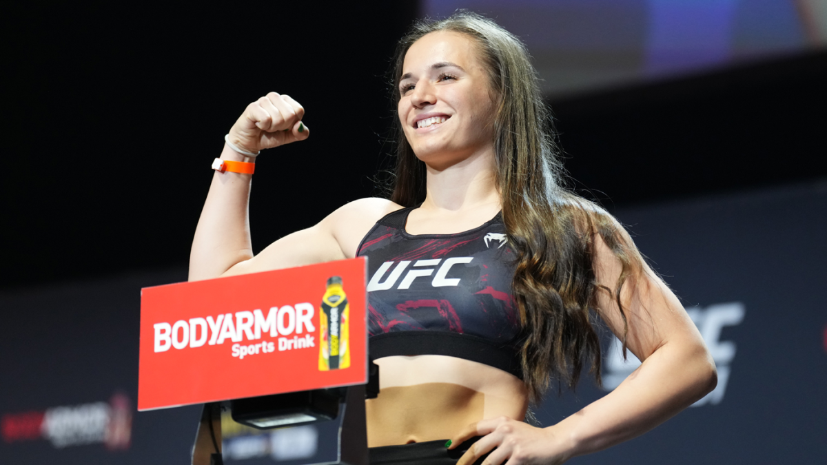 Erin Blanchfield reveals she's signed on to fight Taila Santos in ...