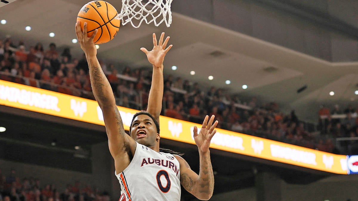 Auburn vs. West Virginia odds, line: 2023 SEC/Big 12 Challenge picks ...