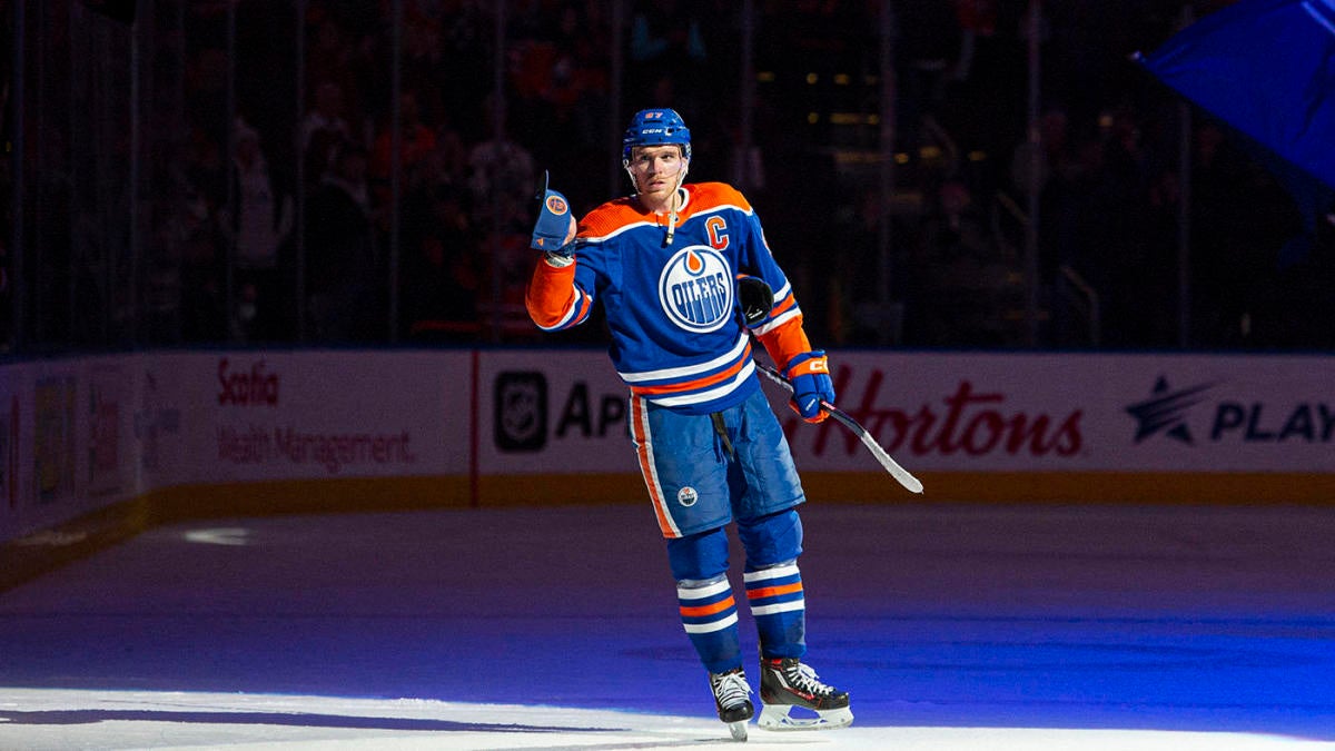 Oilers star Connor McDavid becomes fifth-fastest player to reach 800 ...