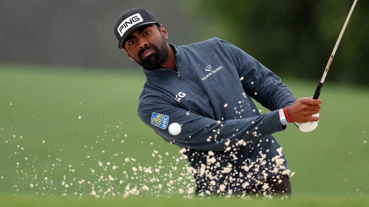 2023 Masters: Watch as Sahith Theegala channels Tiger Woods with ...