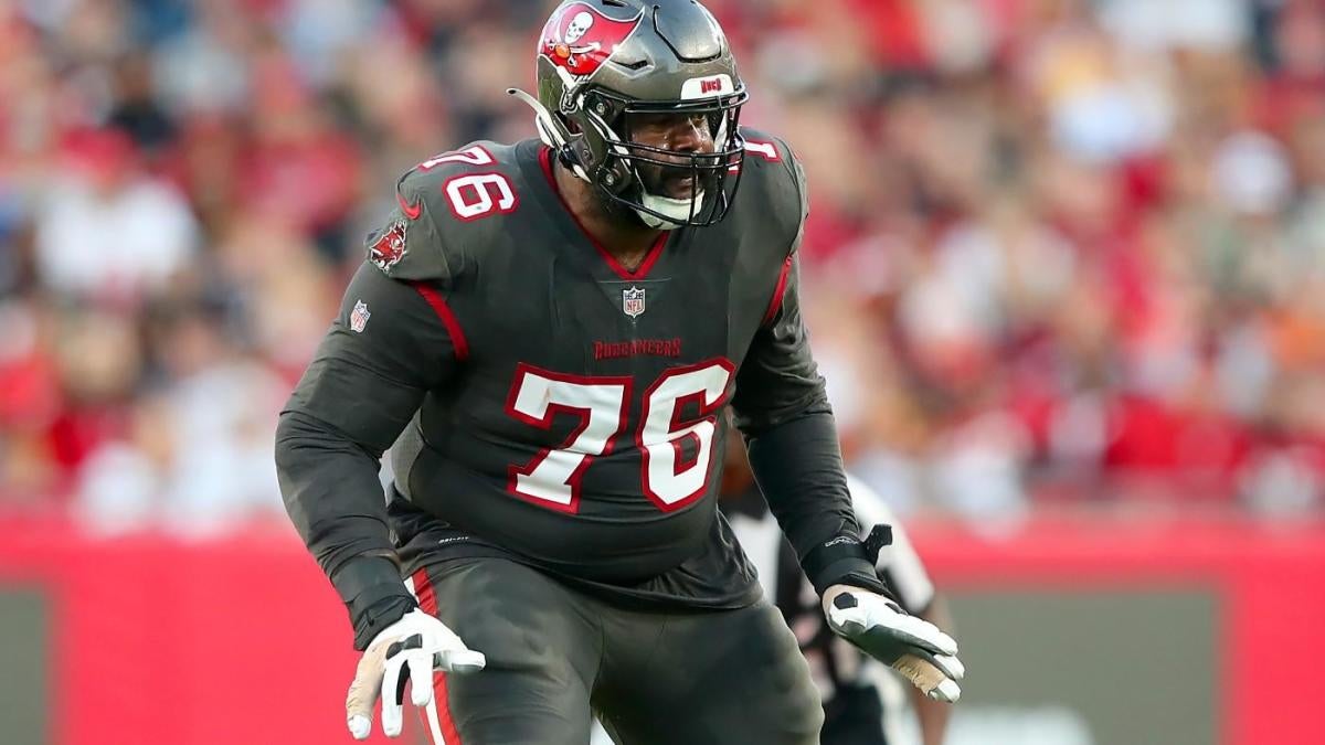 Chiefs signing Donovan Smith: Here's what Patrick Mahomes' starting OL ...