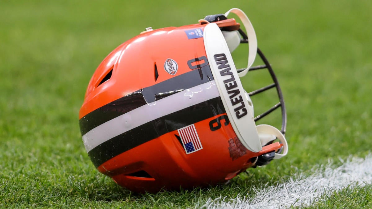 Browns hit by rash of violent crime: Two players robbed at gunpoint ...