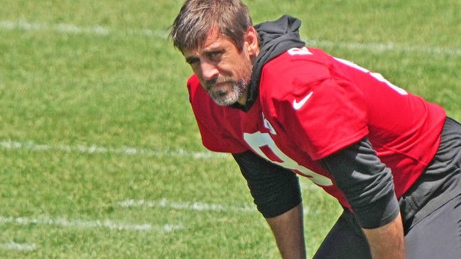 Top NFL players 30 and over, plus Aaron Rodgers sitting out Hall of ...