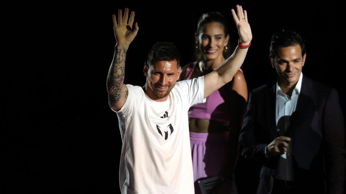 Lionel Messi's presentation at Inter Miami: MLS club officially unveil ...