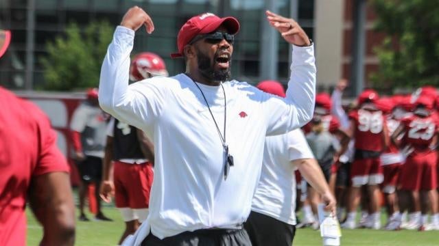 Kenny Guiton settling in as Razorbacks offensive coordinator